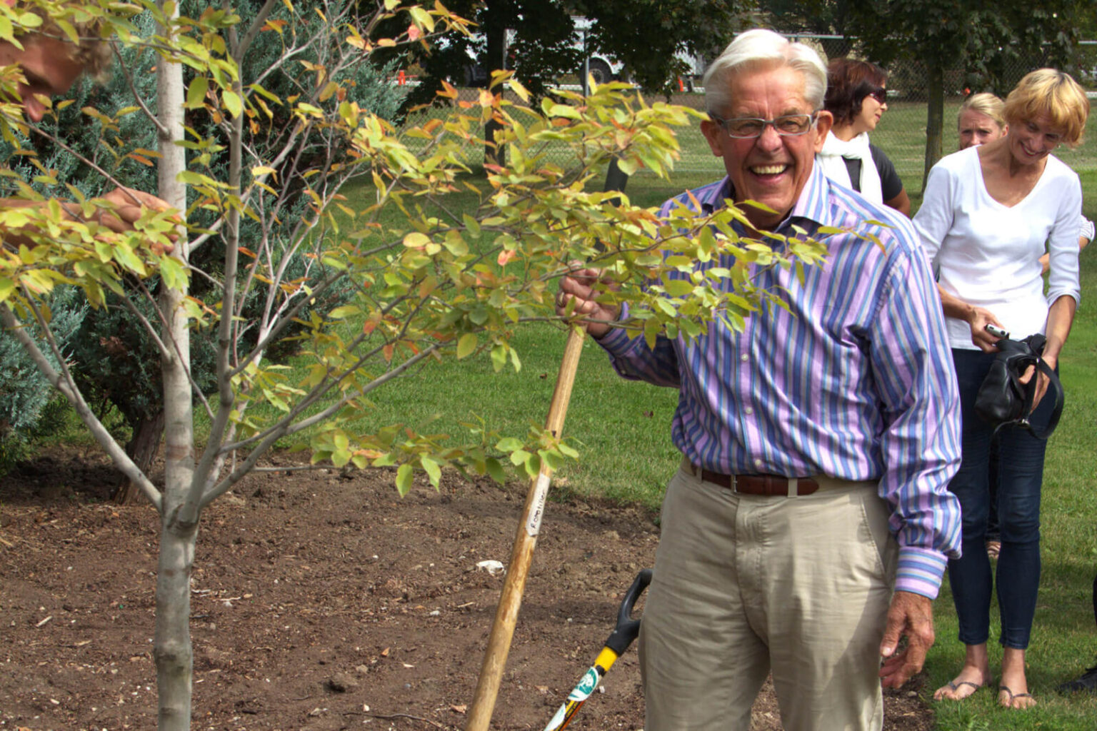 Over 150 trees planted on the first National Tree Day – Landscape Ontario